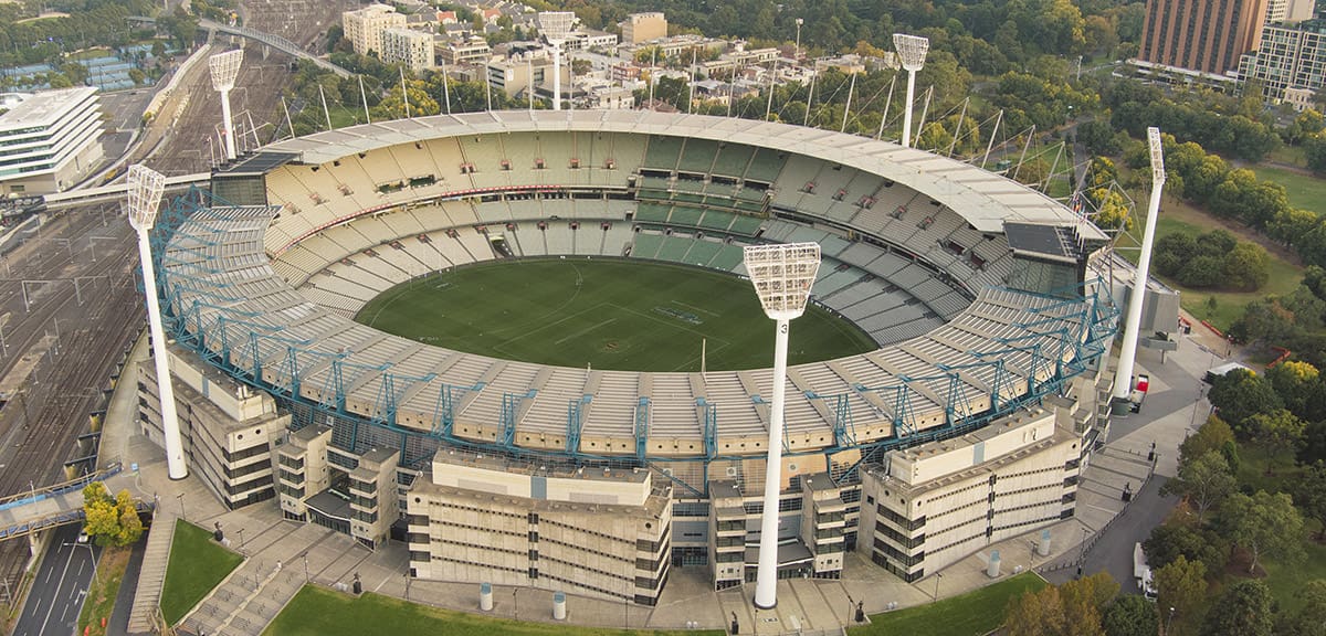 THRASHED WITH A FEATHER: Ken Piesse on the MCG Boxing Day Pitch Farce ...